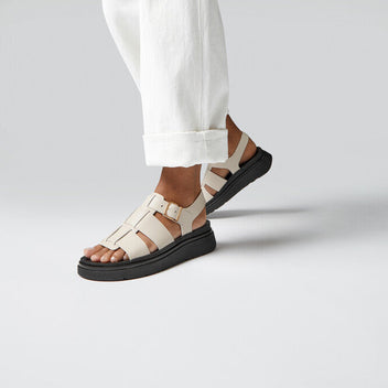 FitFlop GEN-FF Leather Fisherman Sandals - Trenton